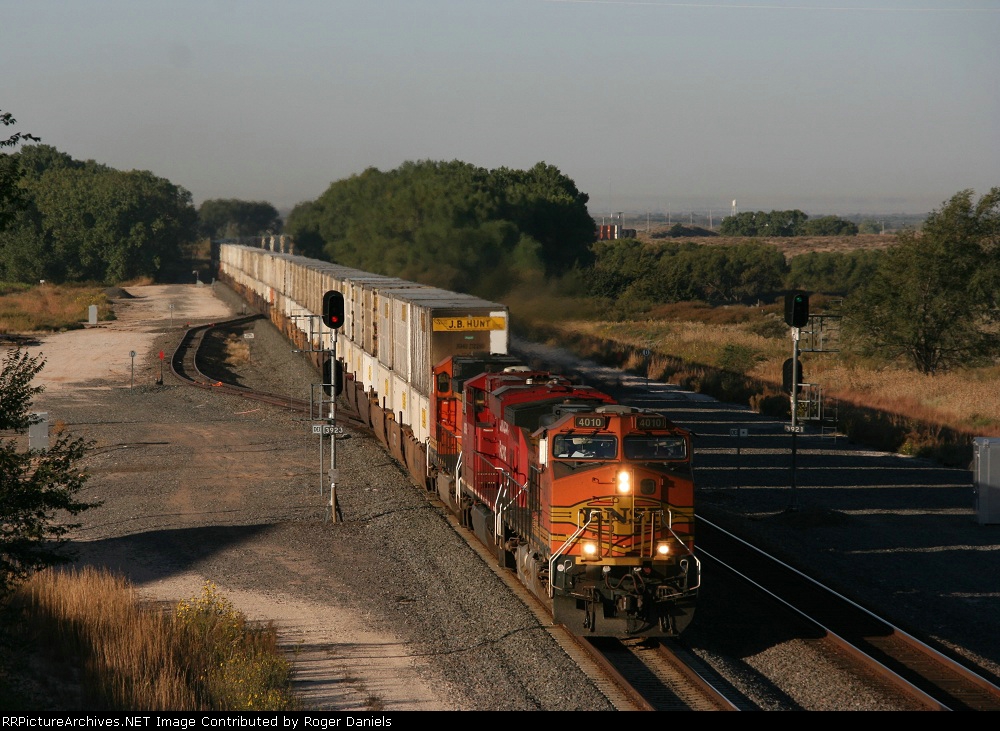 BNSF 4010